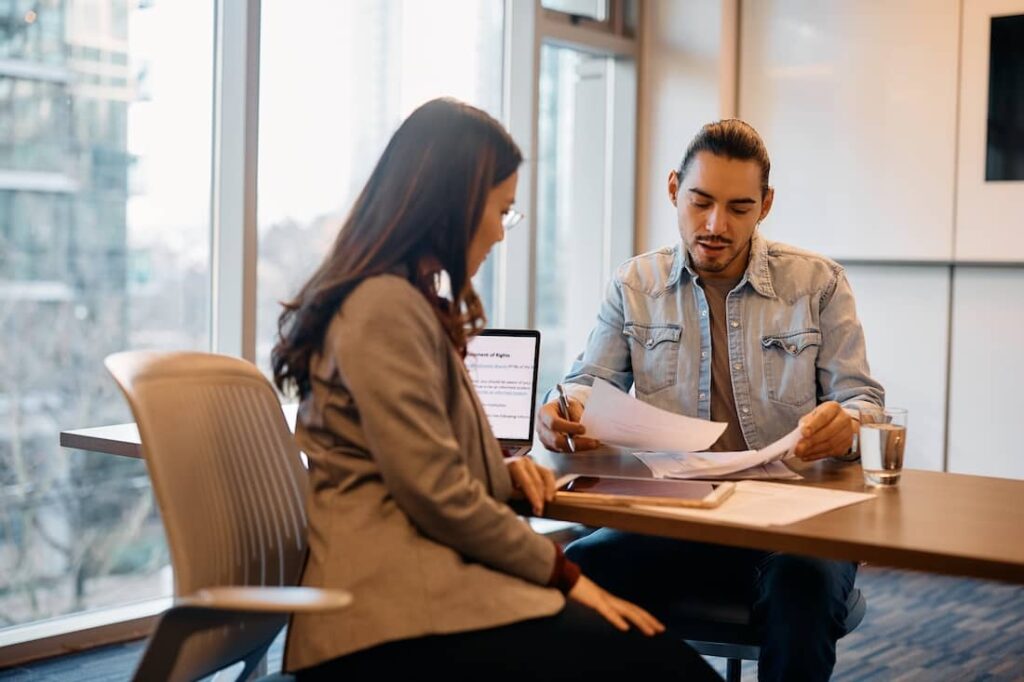 13 Rewarding Reasons to Become a Human Resource Manager
